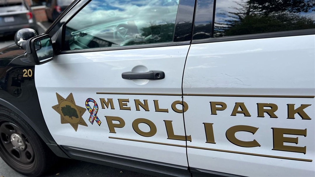 Police support National Autism month! City of Menlo Park