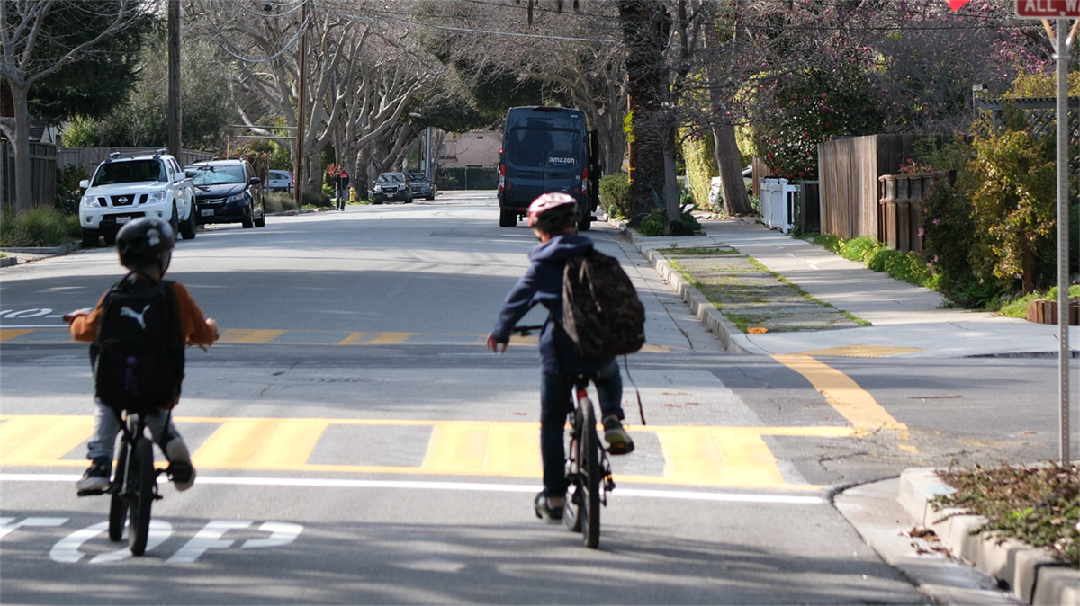 Deciding whether to let your child walk or bike alone City of Menlo Park