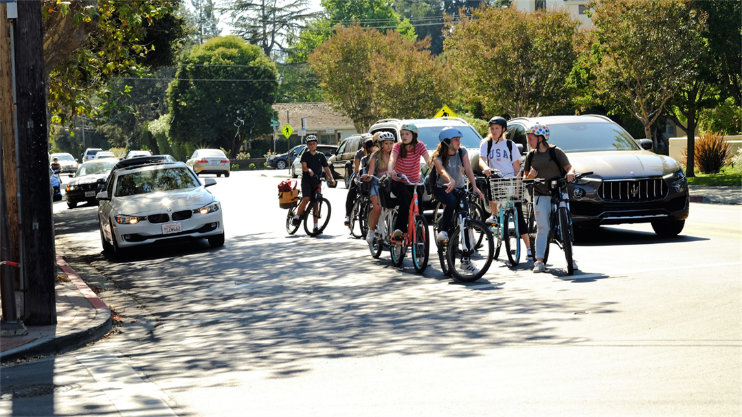 Walk and roll into summer City of Menlo Park
